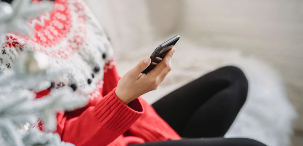 Γιατί πλέον ευχόμαστε με μήνυμα και όχι με τηλεφώνημα; – Δεν έχουμε ...
