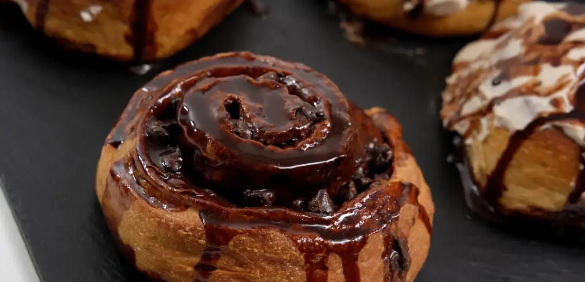 Συνταγή για ρολά κανέλας με σοκολάτα – Ράδιο Γάμμα – Πάτρα